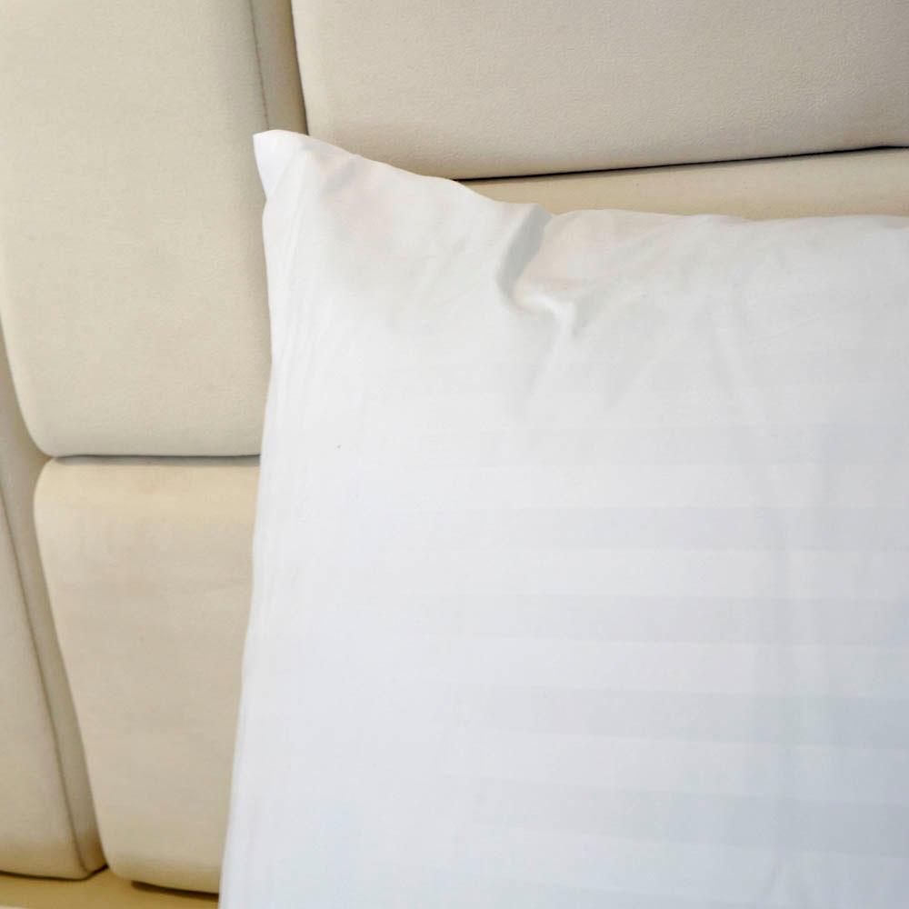 ALMOHADA EMBOZADA 90X50CM FIBRA SILICONADA - Olímpica